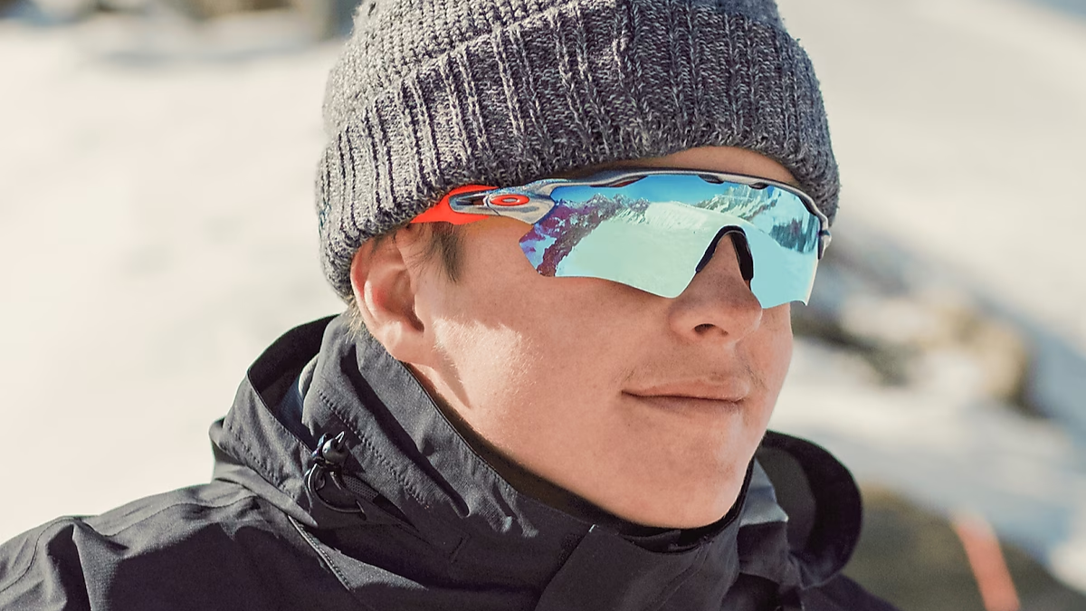 Những item nên có để tô điểm outfit chơi Golf của bạn