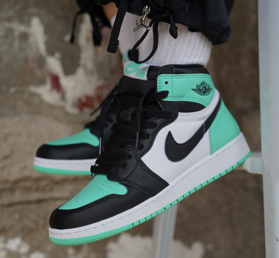 Giày Nike Air Jordan 1 Retro High 'Green' FD1437-130 - Authentic-Shoes